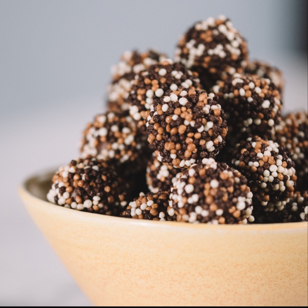 Callebaut Crispearls Supplier – Crunchy Coated Chocolate Balls - MT ROYAL